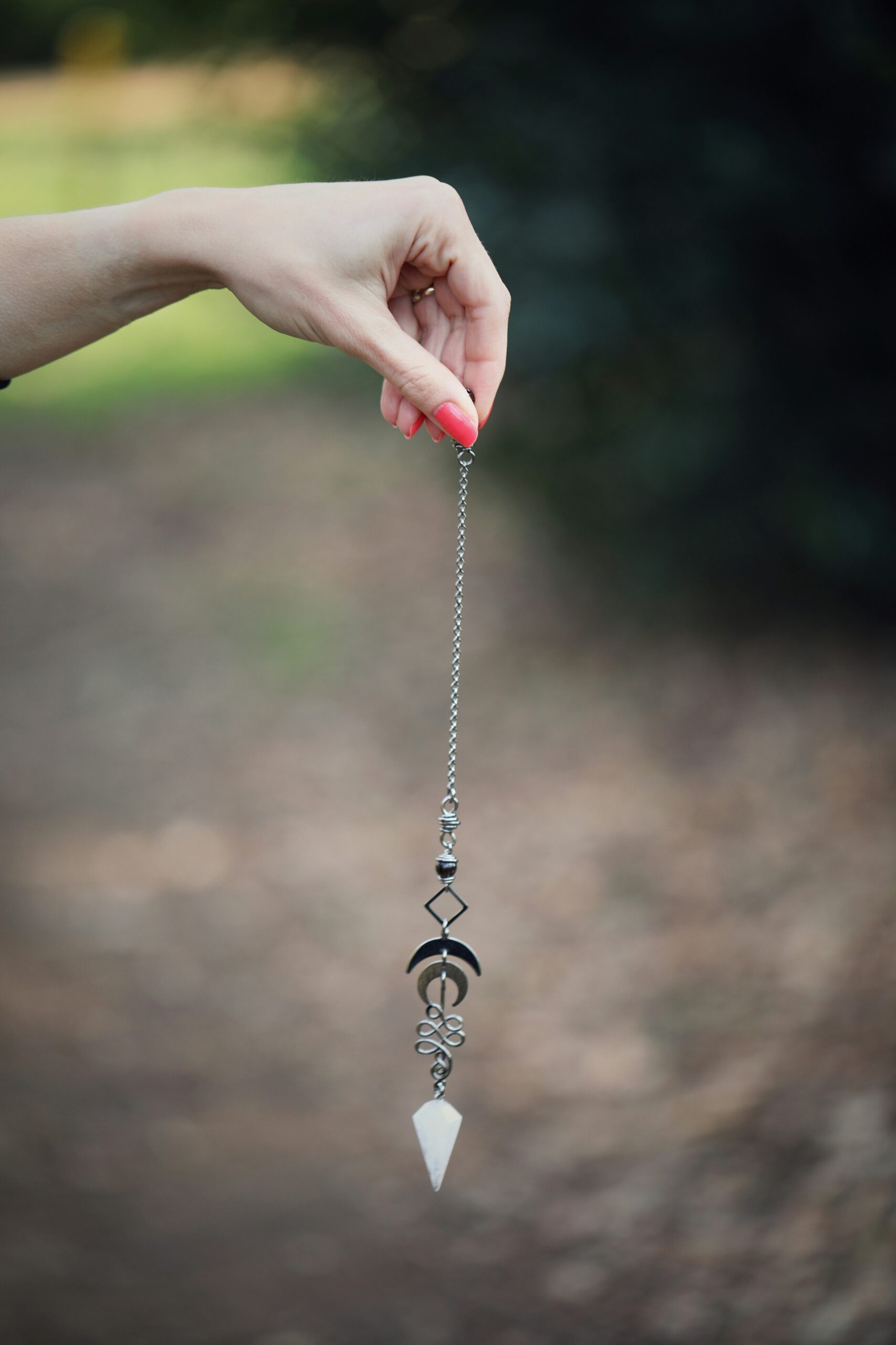 How To Use A Pendulum: Finding Answers Within